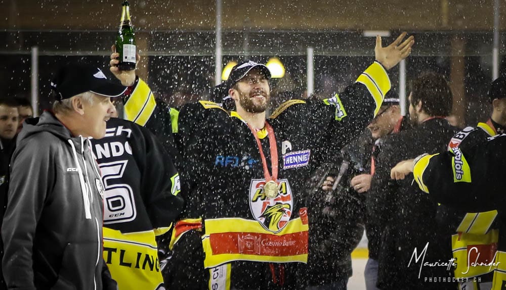 Interview décalée: Philip-Michaël Devos - PhotHockey